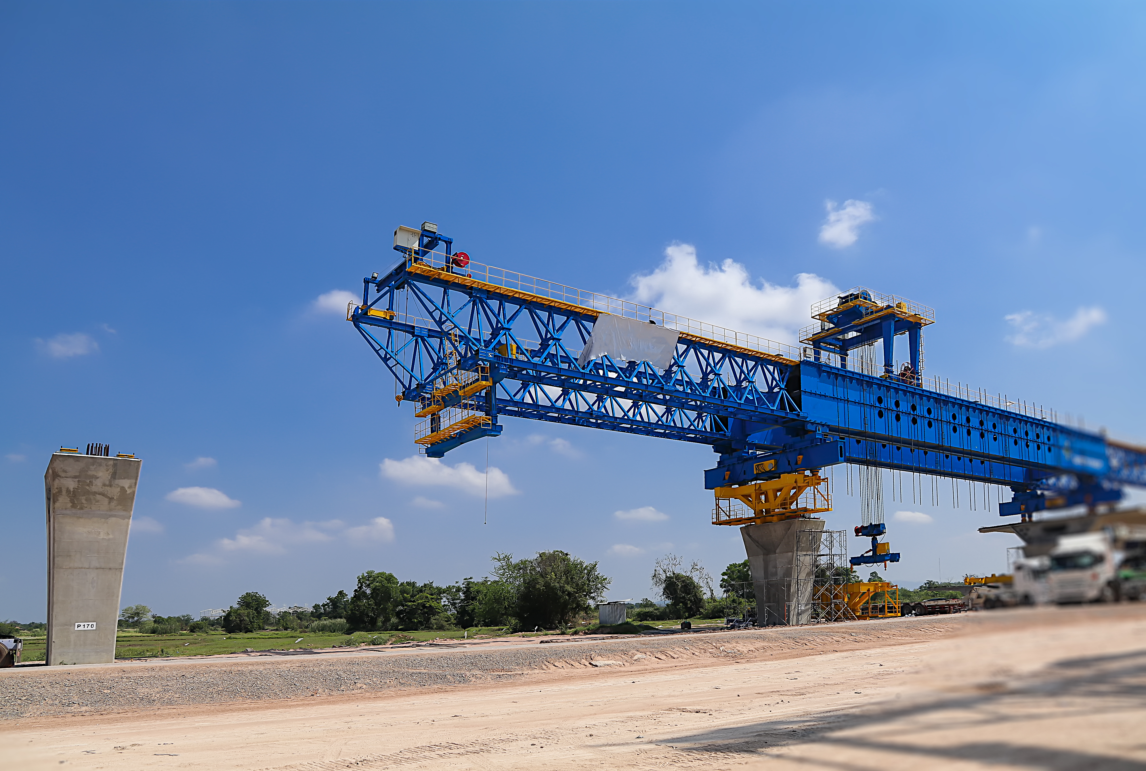 PSC Segmental Box Girder Bridge Design (+PDF DOWNLOAD) PSC Segmental Box Girder Bridge Design (+PDF DOWNLOAD)